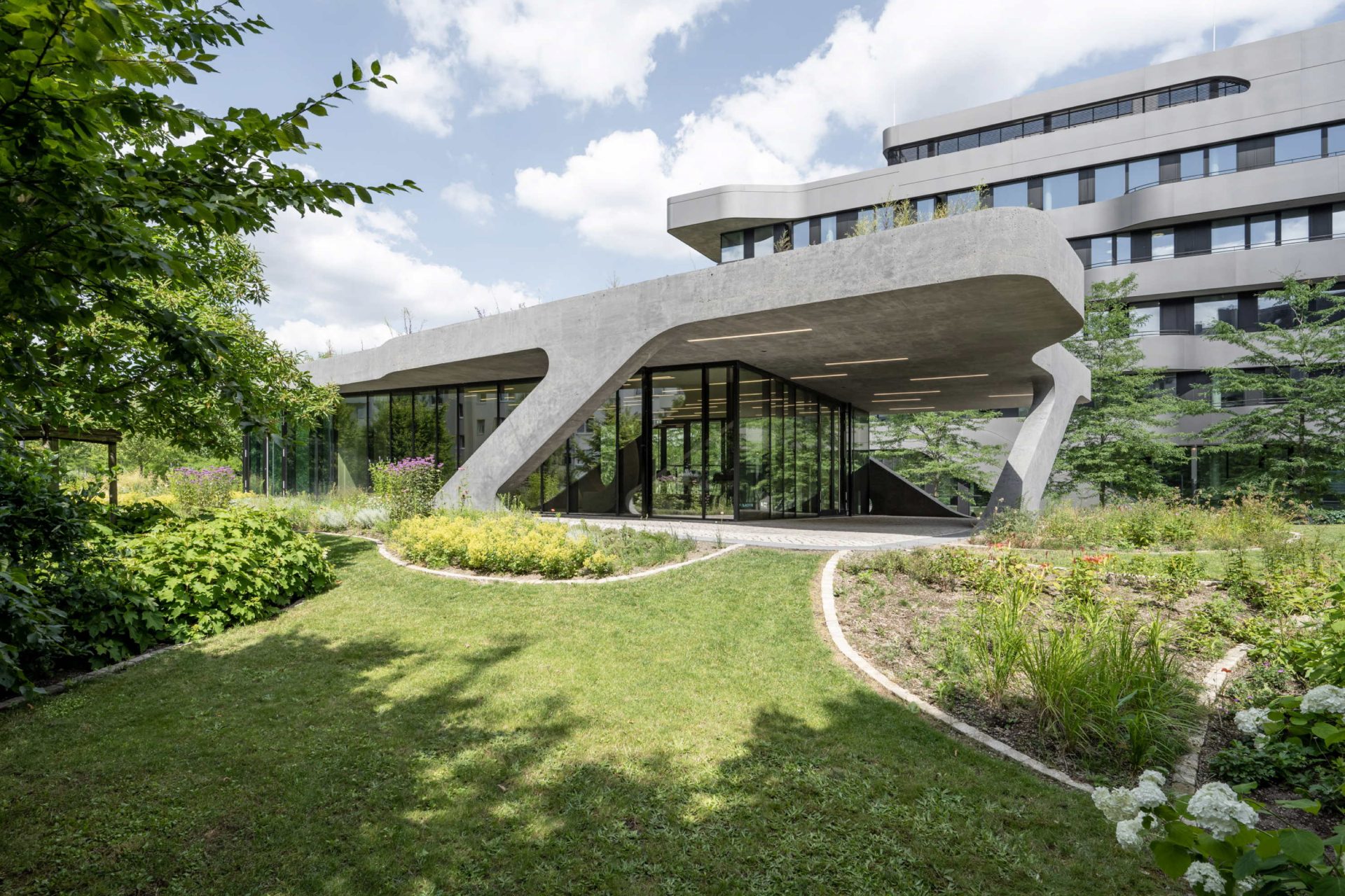 FOM University Campus · J.MAYER.H