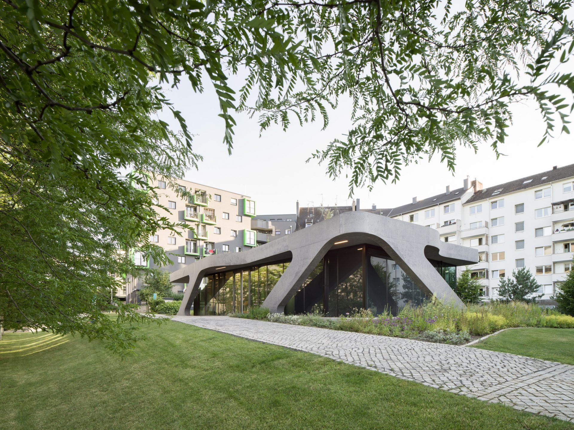 FOM University Campus · J.MAYER.H